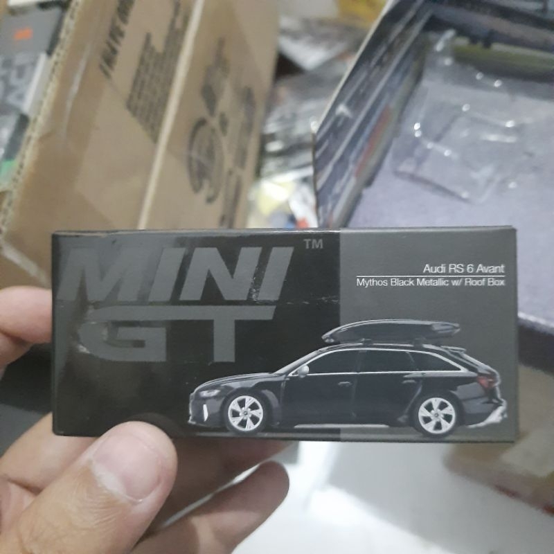 Jual Mini GT 256 Audi RS 6 Avant w/ Roof Box mythos black metallic RS6 ...