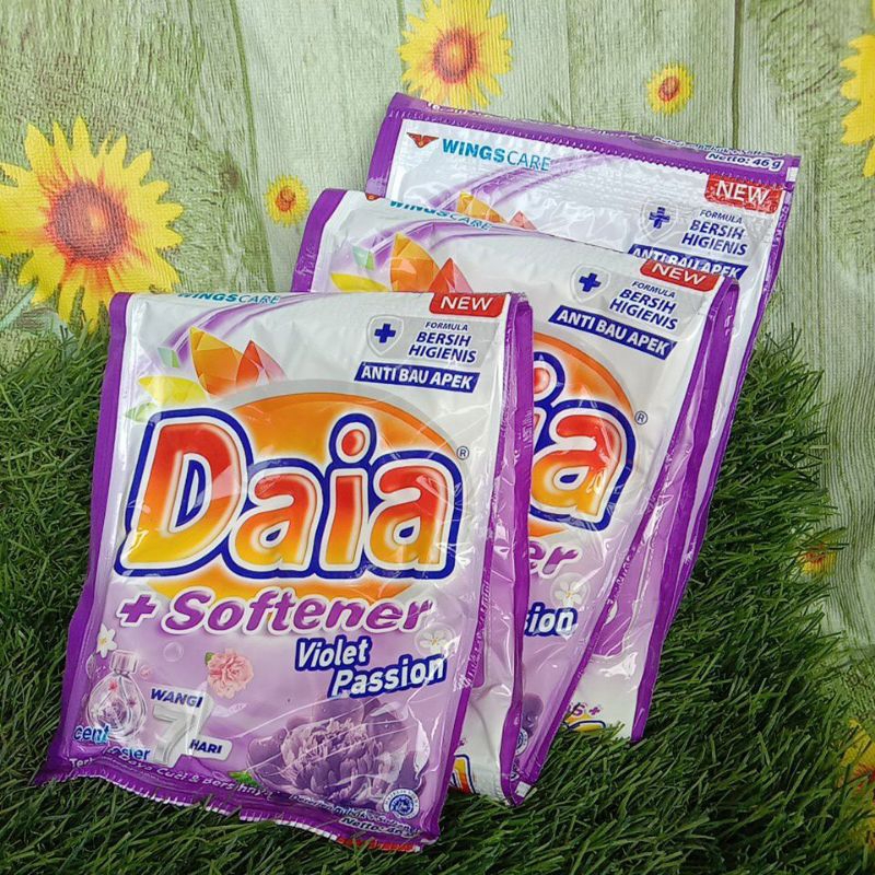 Jual Daia Detergent Bubuk Violet 1 renceng isi 6 sachet | Shopee Indonesia
