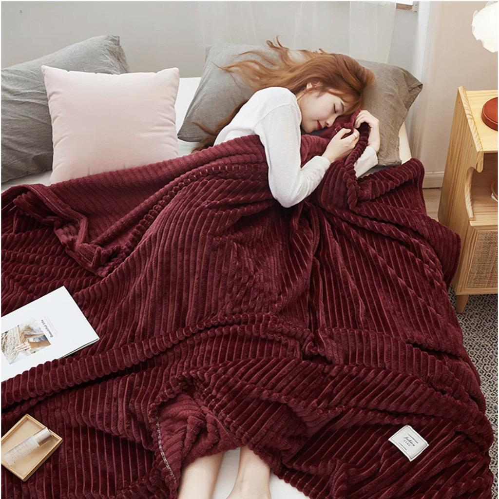 Jual Selimut Bulu Dewasa Polos Halus Tebal 180x200 Cm Emboss Selimut ...