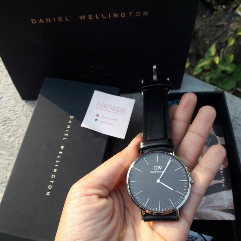 Jual JAM DW MODEL KULIT SHEFFIELD SILVER | Shopee Indonesia