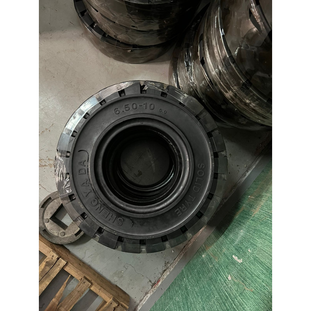 Jual Ban Solid/ Ban Mati Forklift 6.50-10 650-10 650x10 Harga termurah | Shopee Indonesia