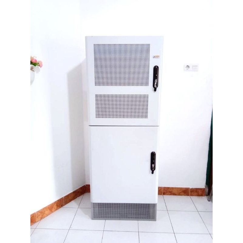 Jual Rack server Cabinet For outdoor & indoor 2 pintu Include Double ...