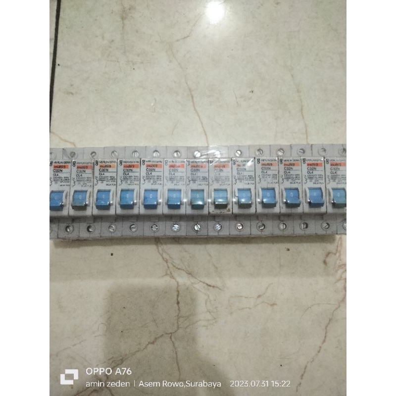 Jual MCB 2amper 4 Amper6amper merek Merlin gerin | Shopee Indonesia