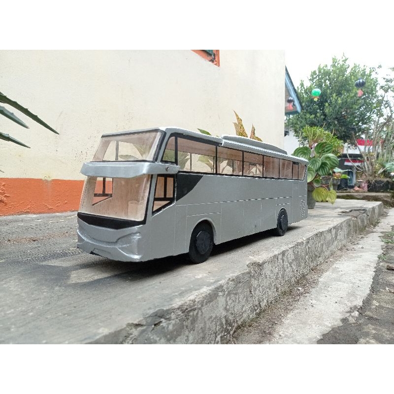 Jual MENTAHAN MINIATUR BUS JETBUS 5 SKALA 1:20 | Shopee Indonesia
