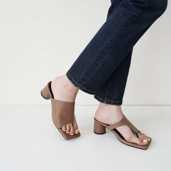 Jual Cannoli Heels — Tangerine Marché | 5cm Asymmetric Sandals Heels ...