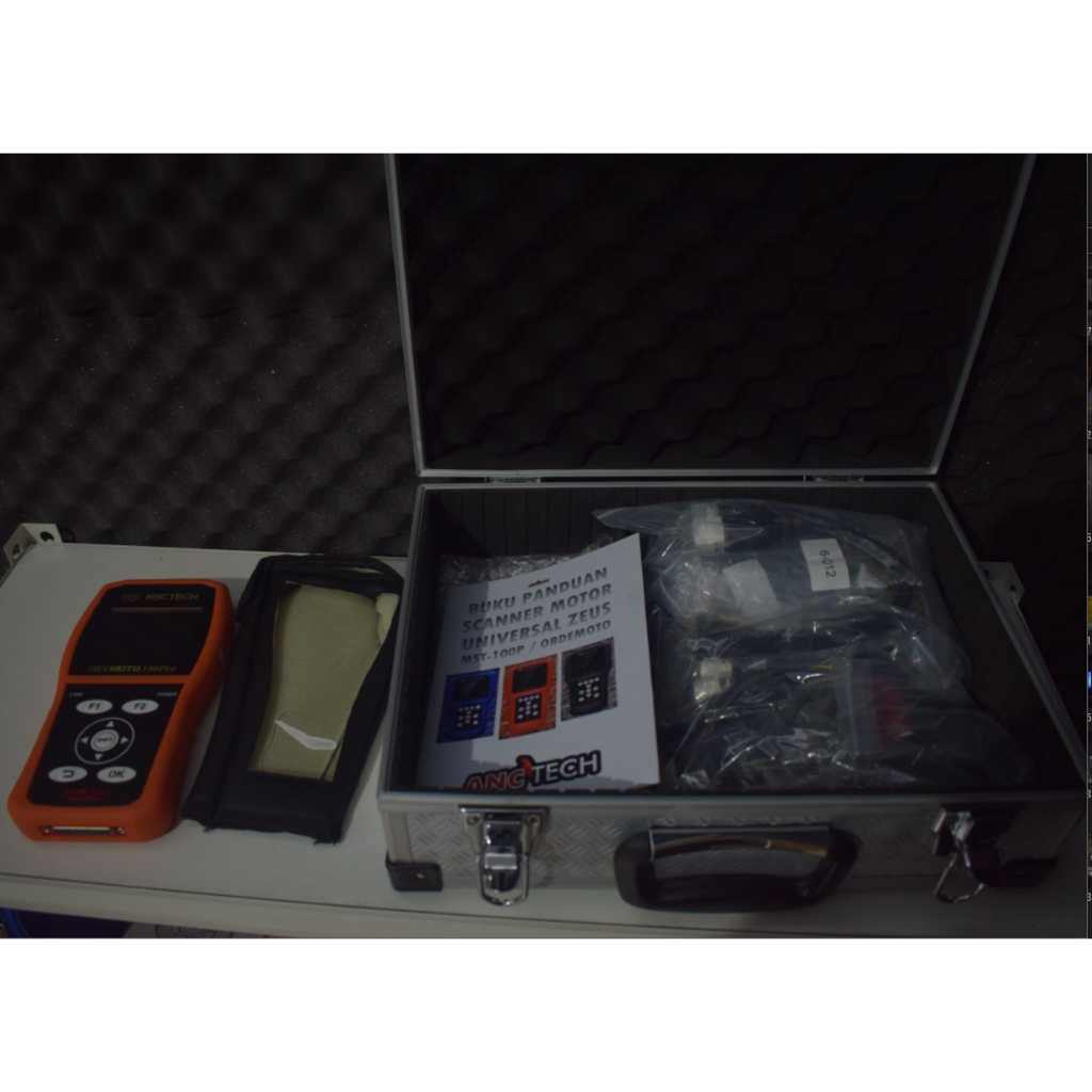 Jual SCANNER MOTOR UNIVERSAL ZEUS MST 100 PRO / OBDEMOTO | Shopee Indonesia