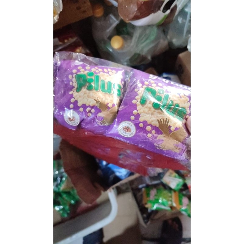 Jual Snack PILUS rasa Rendang Sapi/kemasan rentengan | Shopee Indonesia