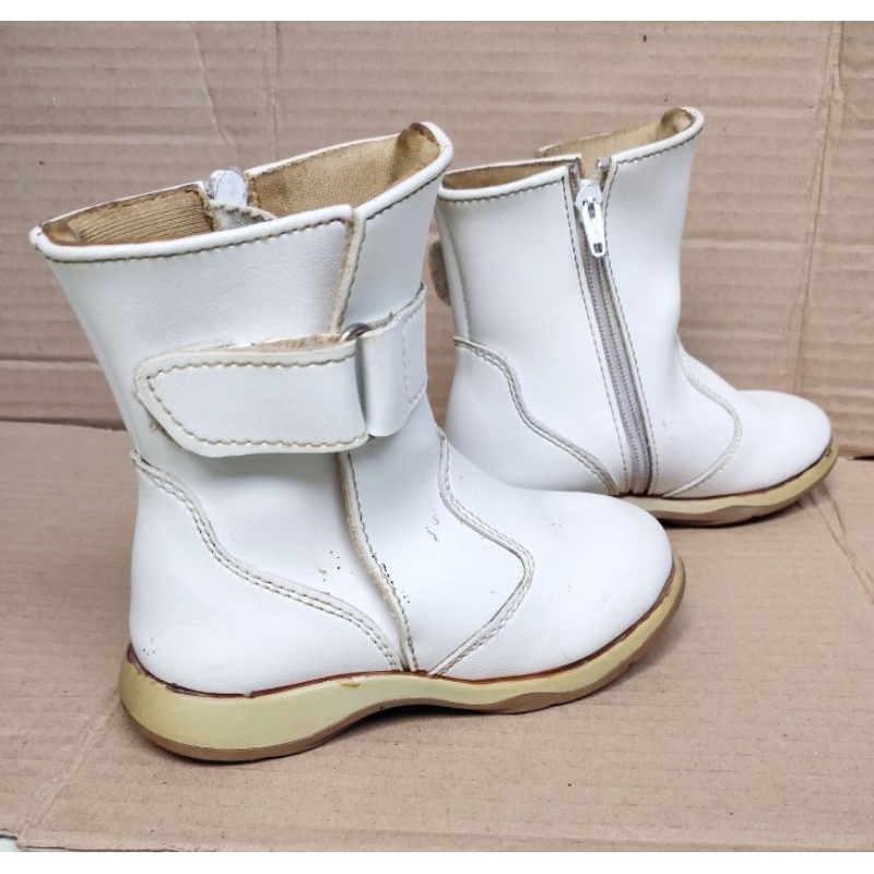 Jual Sepatu boots anak-anak usia 1-2 tahun ukuran 21 (preloved ...