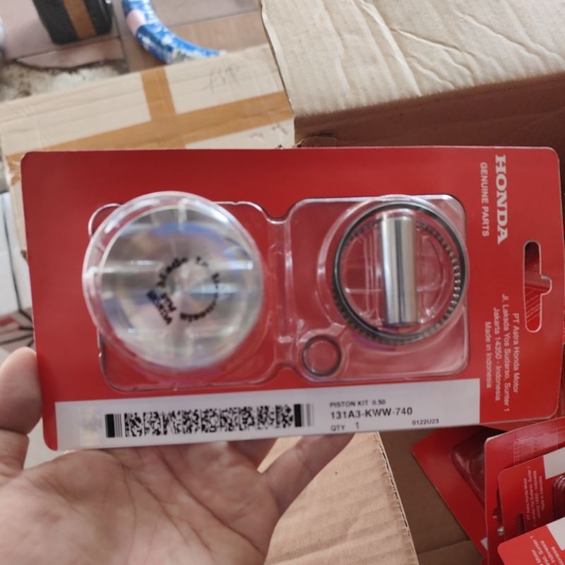 Jual piston kit revo 110 fit, revo f1, revo abso ori ahm (kww) | Shopee ...