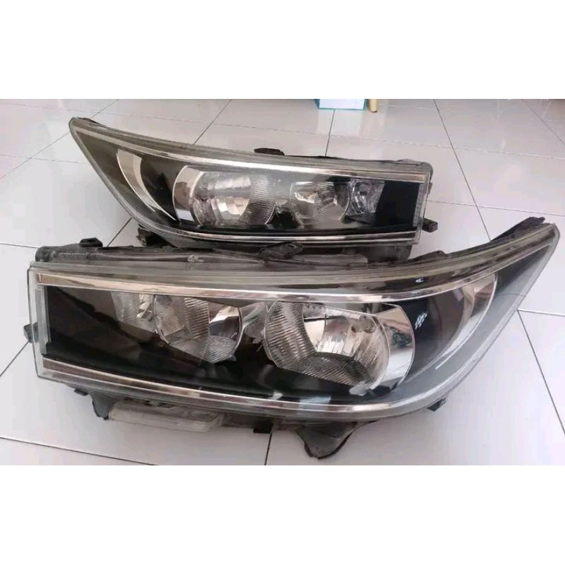 Jual Headlamp inova reborn tahun 2016 2017 2018 2019 2020 original ...