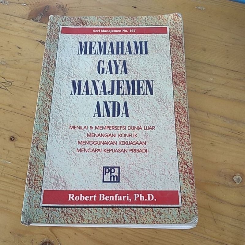 Jual buku memahami gaya manajemen anda robert benfari original | Shopee ...