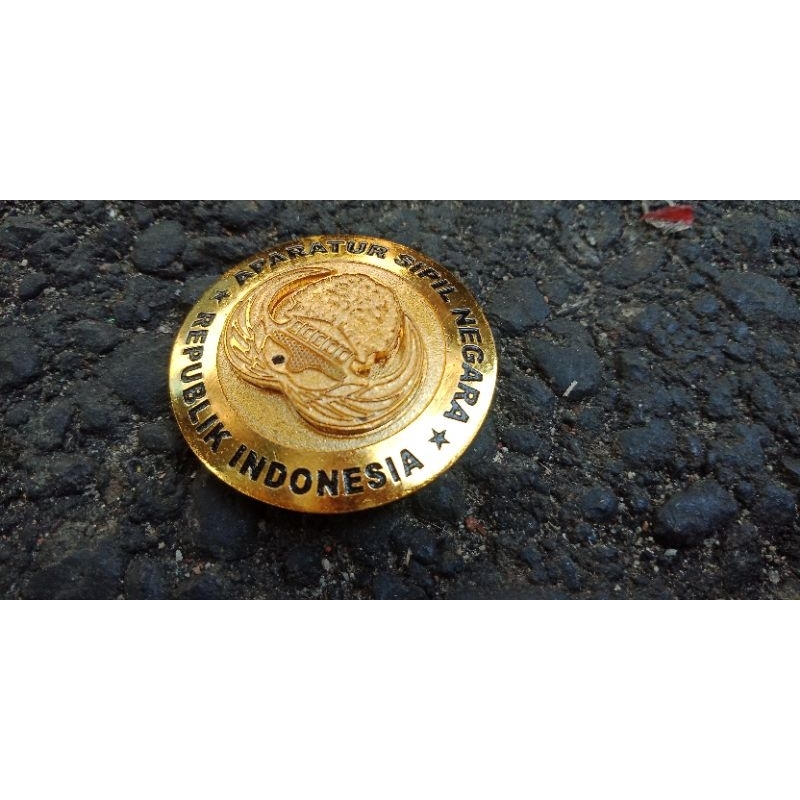 Jual PIN KORPRI ASN PNS TERBARU MODEL BULAT LOGO TUMPUK MAGNET | Shopee ...