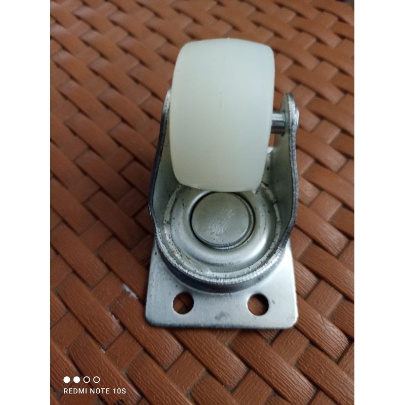 Jual RODA NYLON CASTER SWIVEL 1.5 IN RODA LEMARI KULKAS FRISER | Shopee ...