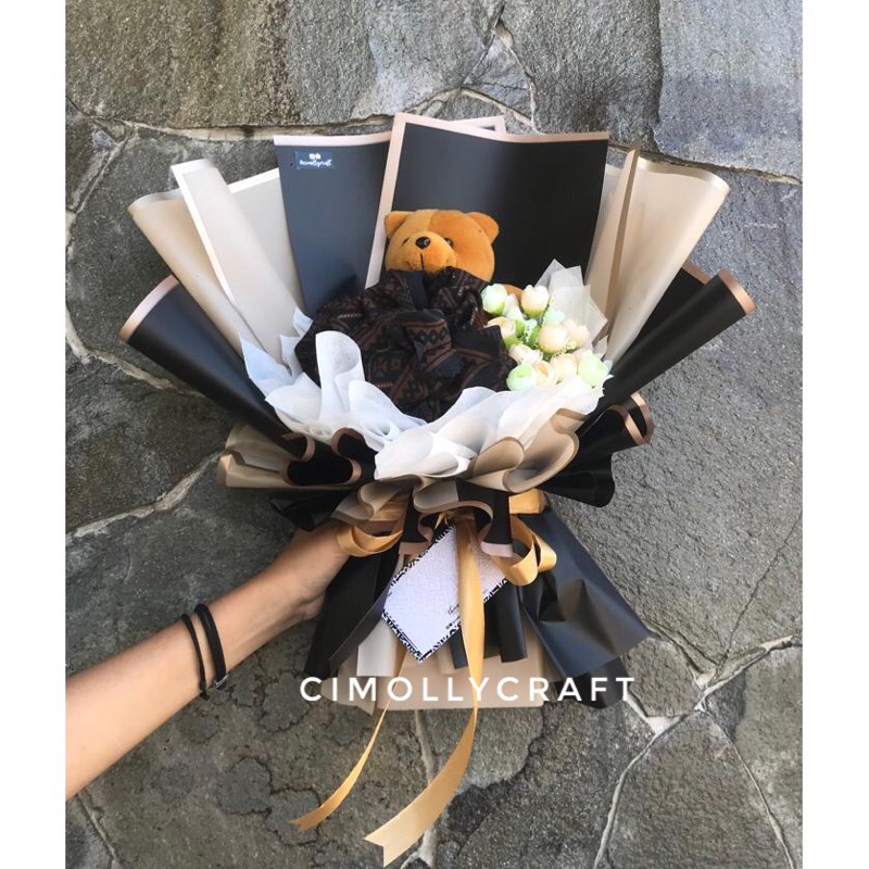 Jual BUCKET WISUDA BONEKA KADO BUCKET HIJAB MURAH JOGJA | Shopee Indonesia