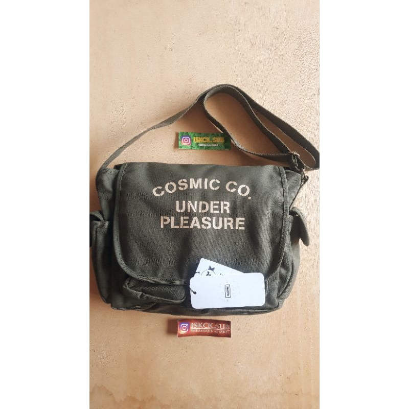 Jual Tas Selempang Cosmic Dustin Army Original ( Cosmic Dustin ...