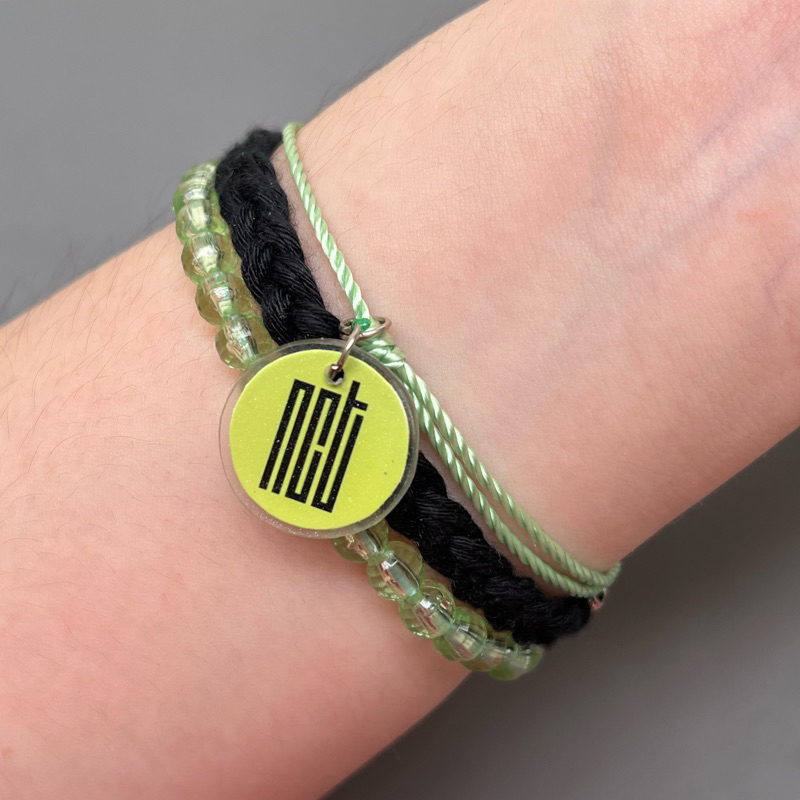 Jual Gelang NCT Logo green Black | Shopee Indonesia