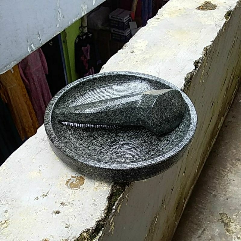 Jual cobek / ulekan / gilingan cabe 100% batu asli diameter 18cm ...
