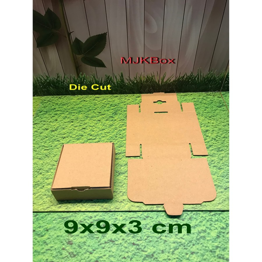 Jual kardus/karton/box uk. 9x9x3 cm,,Die Cut....baru polos | Shopee ...
