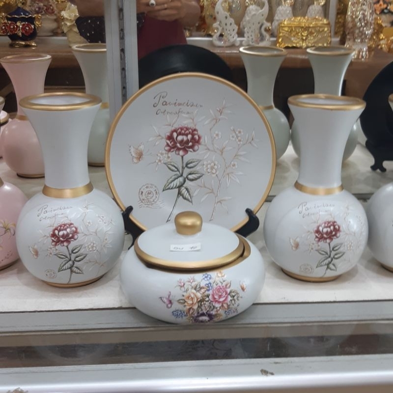 Jual Pajangan Guci Piring Set 4 Pajangan Lemari Kaca Hiasan Lemari ...