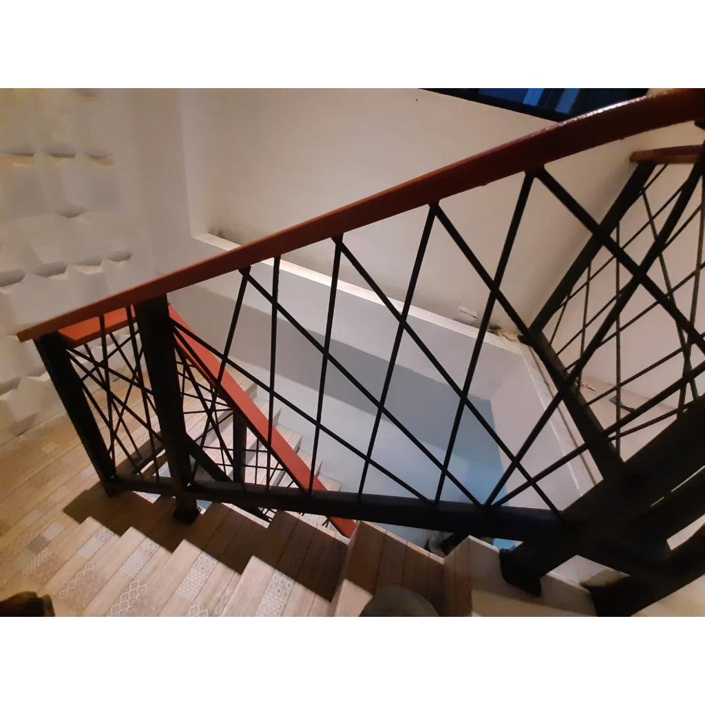 Jual Railing tangga bahan besi hollow / railing sidoarjo | Shopee Indonesia