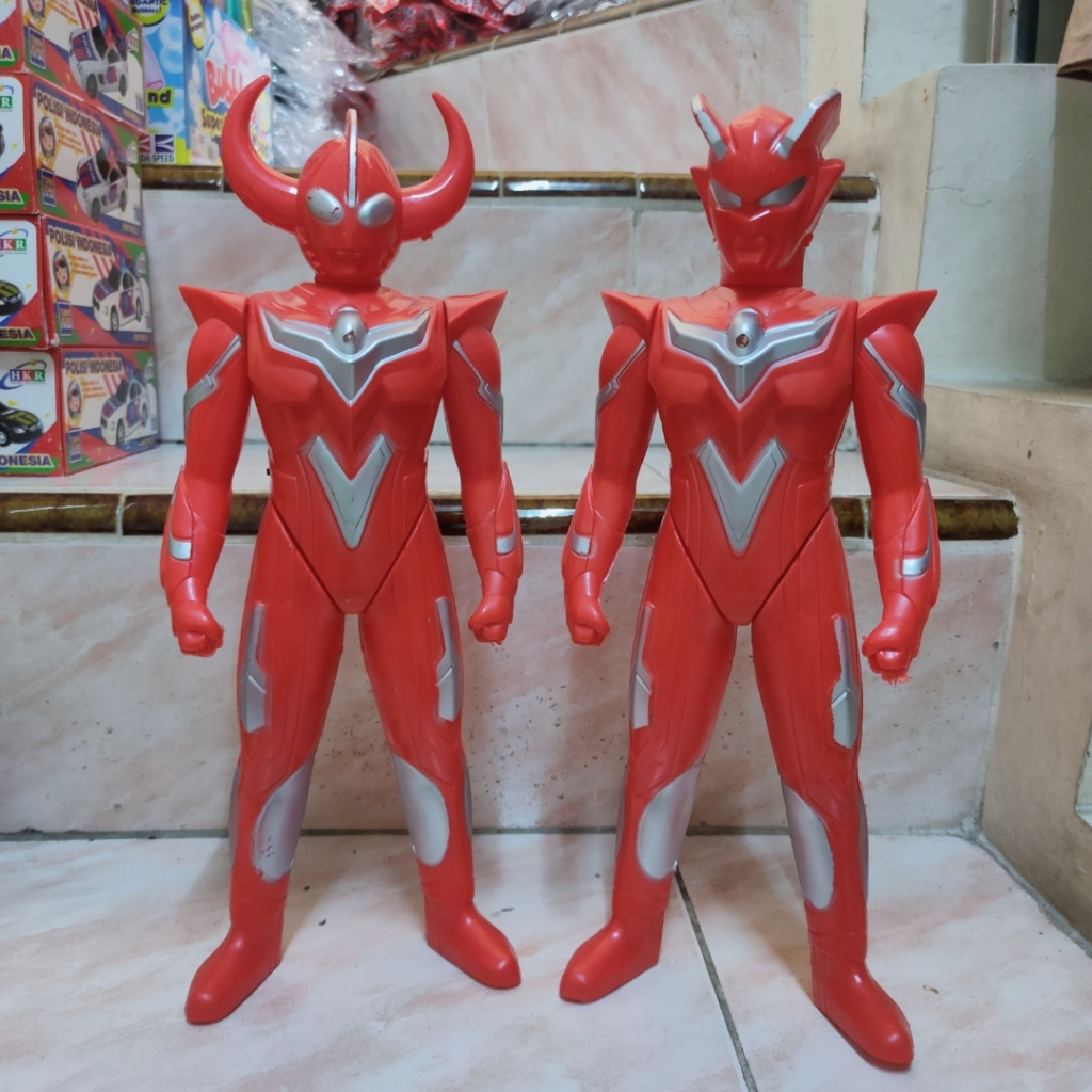 Jual Mainan Ultraman Figure 39cm Lampu dan Bunyi | Shopee Indonesia