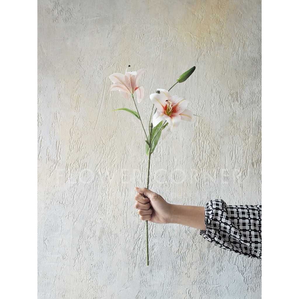 Jual Bunga Artificial Blooming Lily Semi Latex (B23089) | Shopee Indonesia