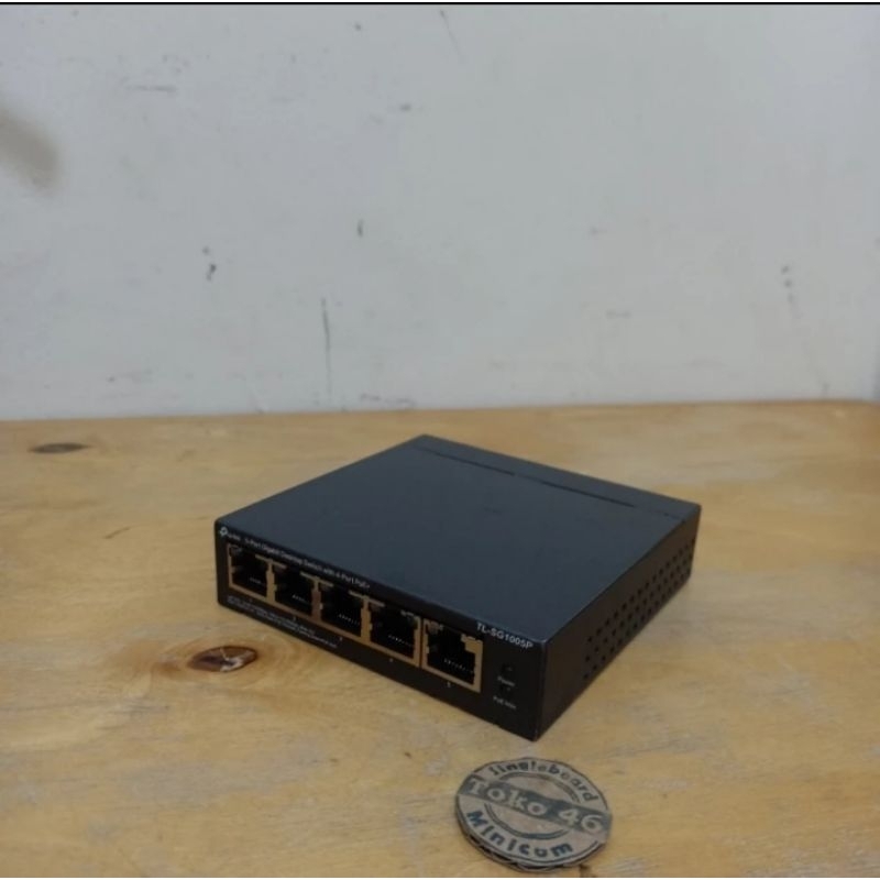 Jual switch poe TP-LINK TL-SG1005P bekas Gigabit PoE Switch SPECT ...