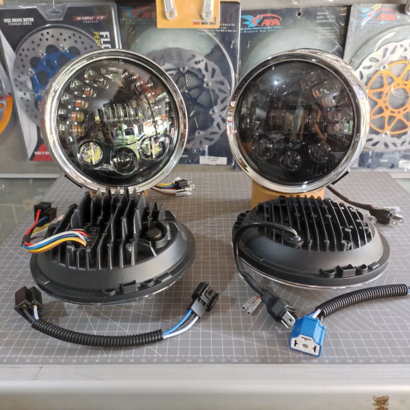 Jual LAMPU DAYMAKER 7 INCH 19 LED DOT SAE DUS HITAM ORIGINAL NINJA SS ...