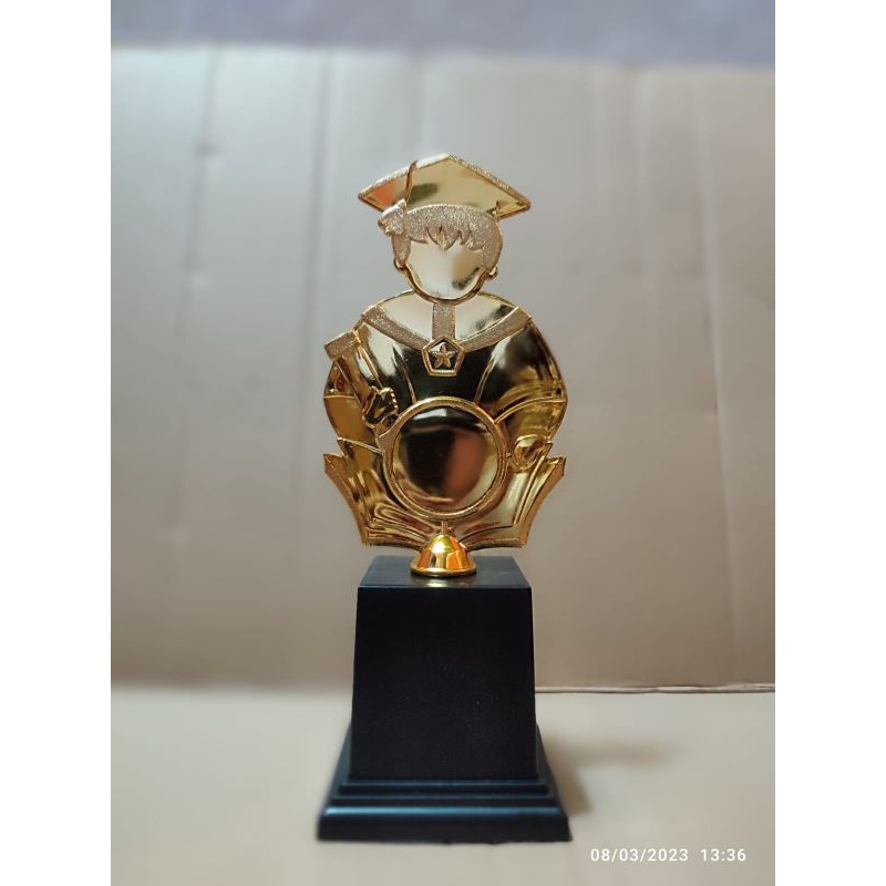 Jual Piala Wisuda Anak PAUD/TK/RA/MADRASAH | Shopee Indonesia