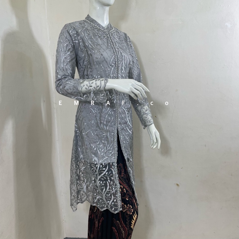 Jual kebaya tunik / kebaya sanghai tile / kebaya modern / kebaya ...