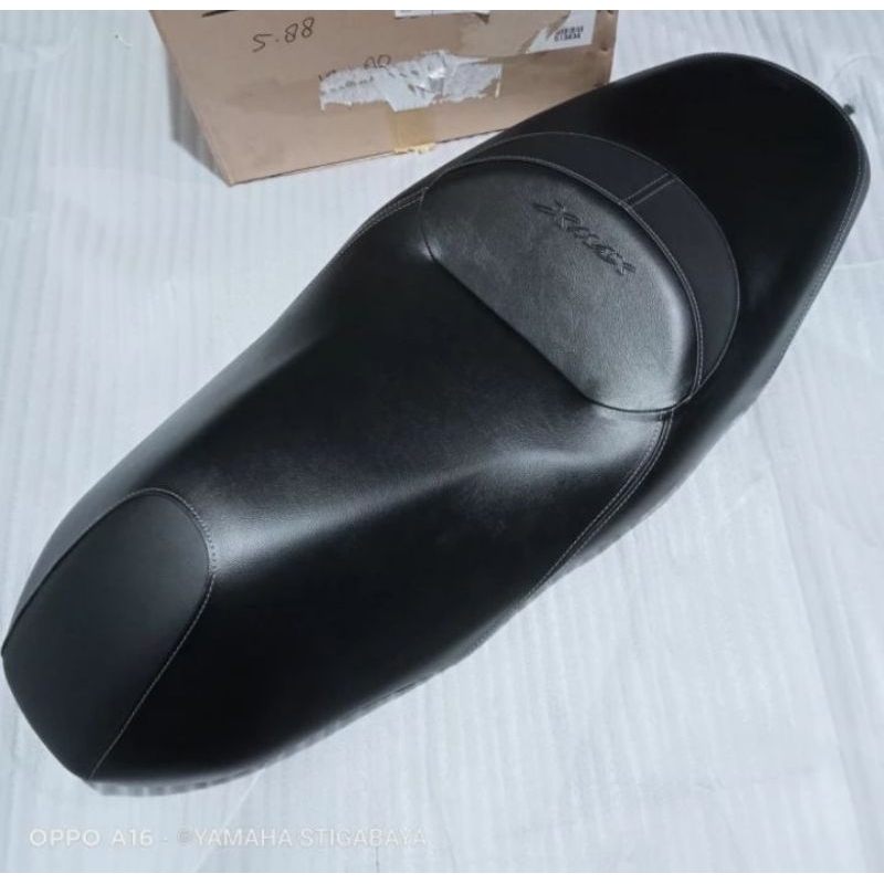 Jual JOK DAN BOX BAGASI XMAX ORIGINAL | Shopee Indonesia