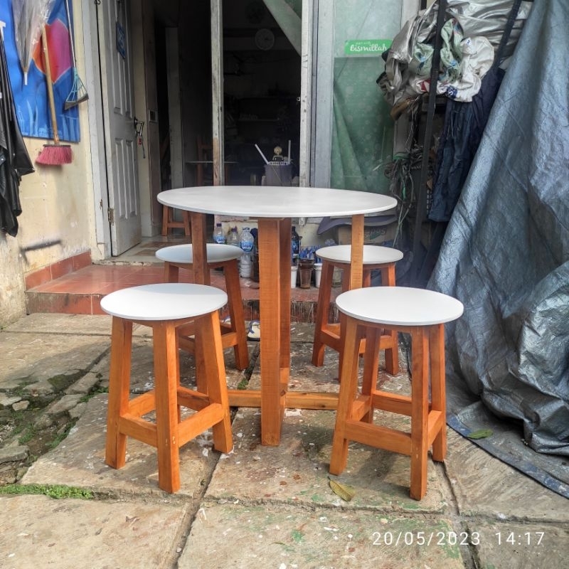 Jual Meja Cafe Meja Makan Bulat set 4 kursi Putih | Shopee Indonesia