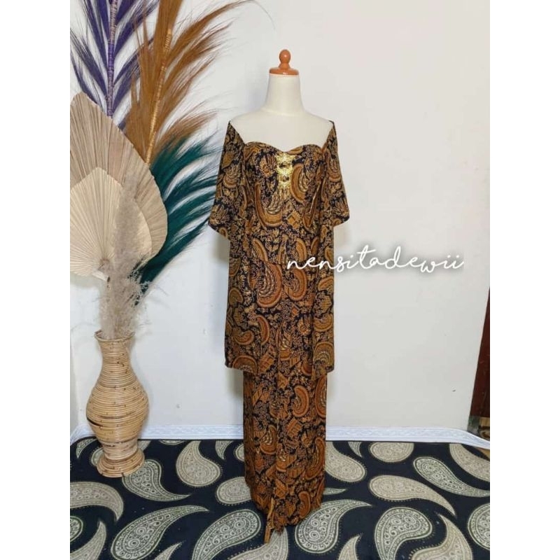 Jual [1 Set] Kamisol, Selendang + Jarik Instan / Model Basahan ...