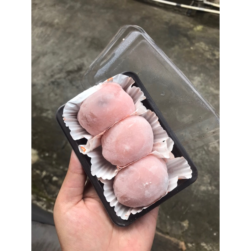Jual DAIFUKU MOCHI STRAWBERRY & ANGGUR {READY SELASA 15 AGUSTUS ...
