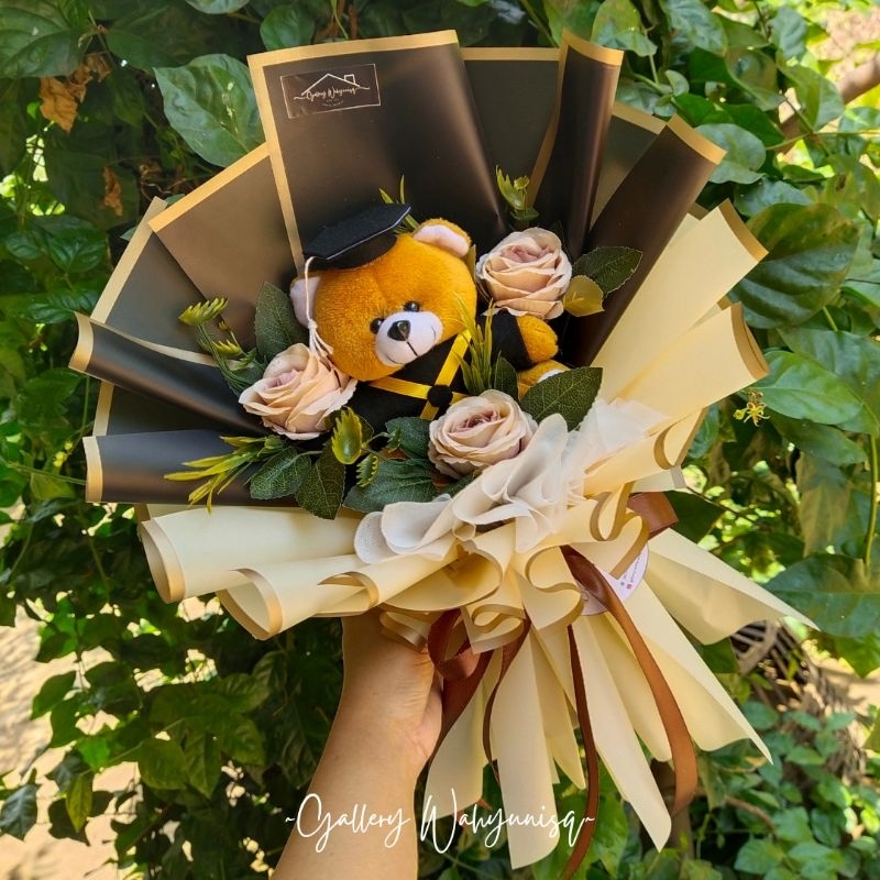 Jual BUKET BUNGA WISUDA | BUKET BONEKA WISUDA | BUKET TROPI & TOGA ...