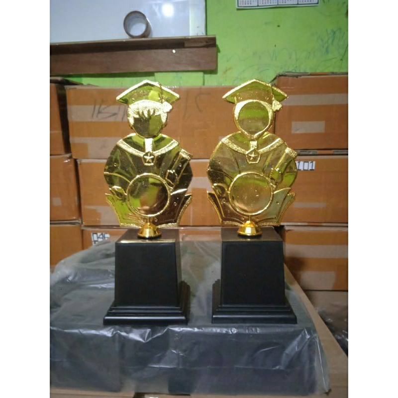 Jual Piala Wisuda Anak PAUD/TK/RA/MADRASAH | Shopee Indonesia