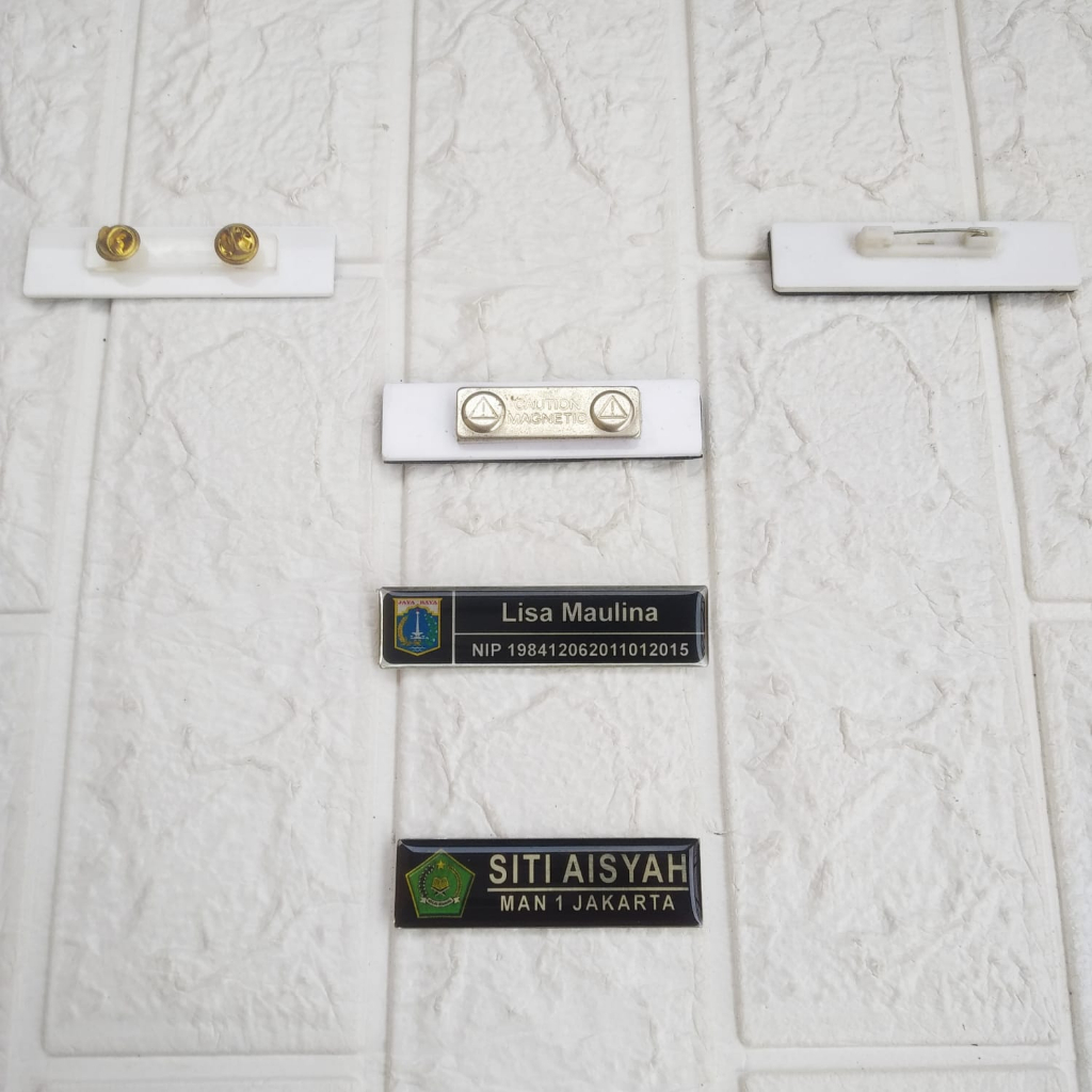 Jual Name Tag / Nama Dada / Papan Nama Kotak Bahan Akrilik Pengait ...