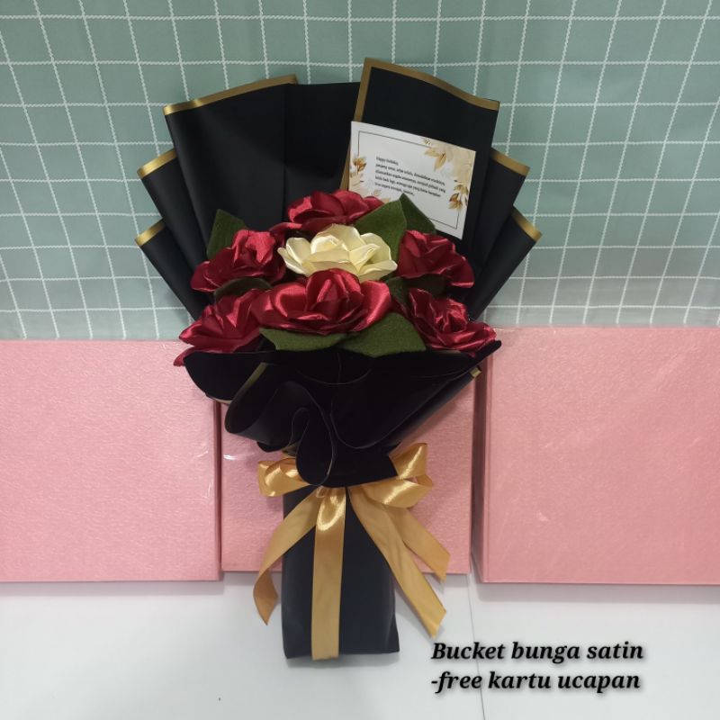 Jual Bucket Bunga Satin/Buket Bunga/Bucket Untuk Wisuda | Shopee Indonesia