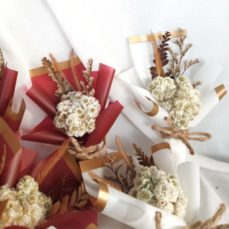 Jual Buket Bunga Mini Dried Flower Edelweis | Shopee Indonesia