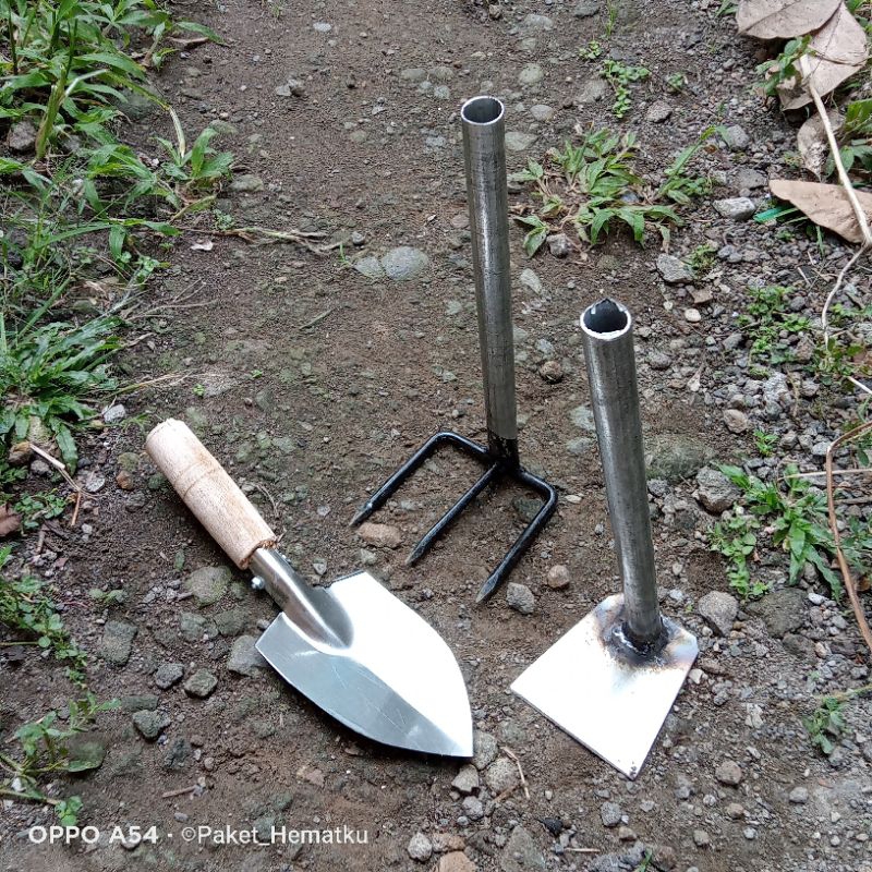 Jual Satu Set Peralatan Berkebun 3 pcs Garuk Cangkul Mini Gagang Pipa ...