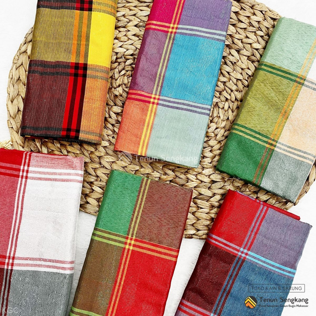 Jual Sarung Bugis Makassar Kotak Genggang - Tenun Sengkang KGC-1 (Harga ...