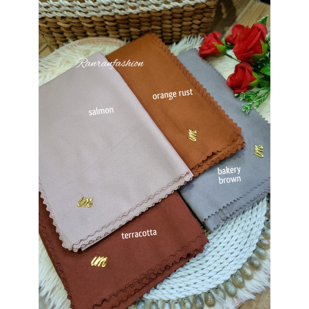 Jual UMAMA SCARF - VOAL MIRACLE PLAIN METAL LOGO LASERCUT PART 1 ...
