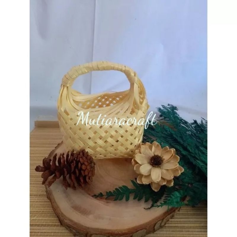 Jual ANEKA KERAJINAN BAMBU LENGKAP KERANJANG HAMPERS BAMBU KERANJANG OLEH | Shopee Indonesia
