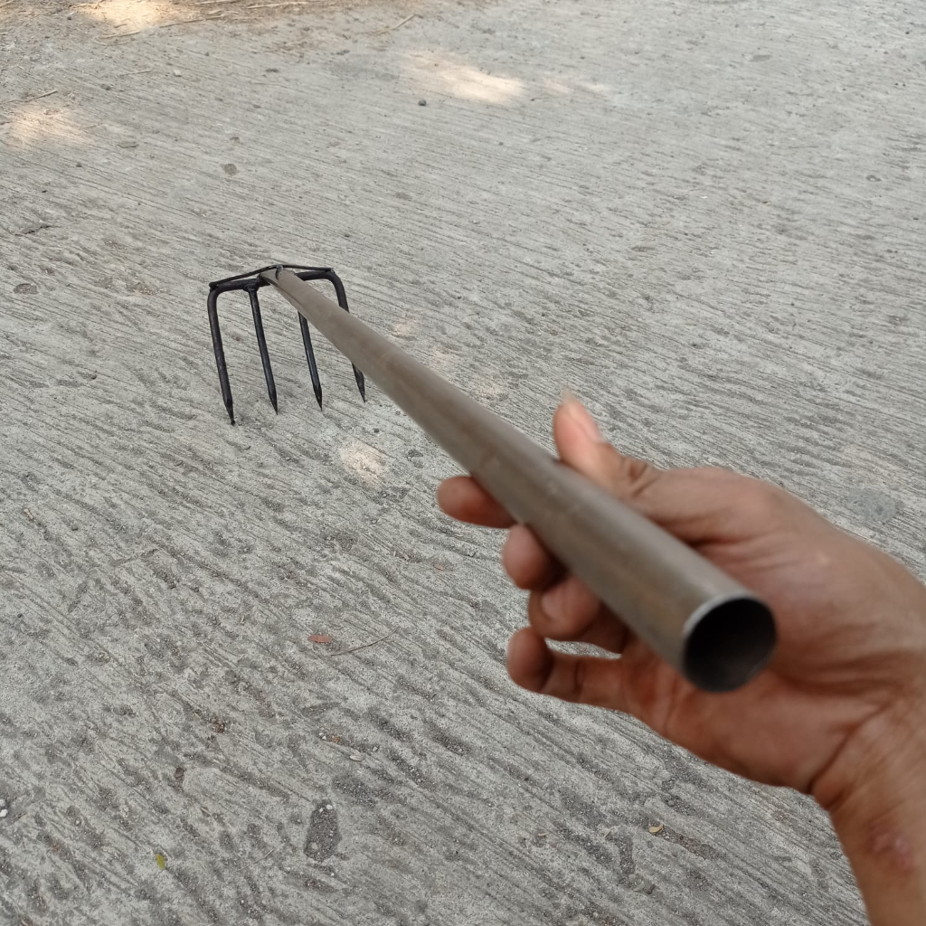 Jual Garukan Sampah Full Besi Gagang Panjang 85 CM | Shopee Indonesia