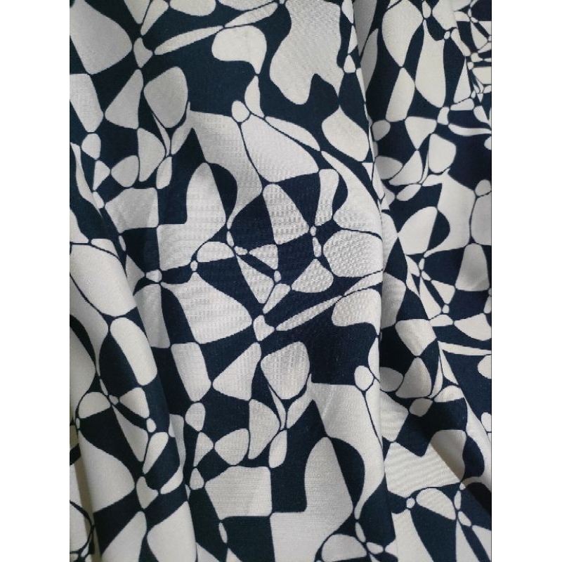 Jual KAIN BSY MOTIF MONOKROM LEBAR 115cm | Shopee Indonesia