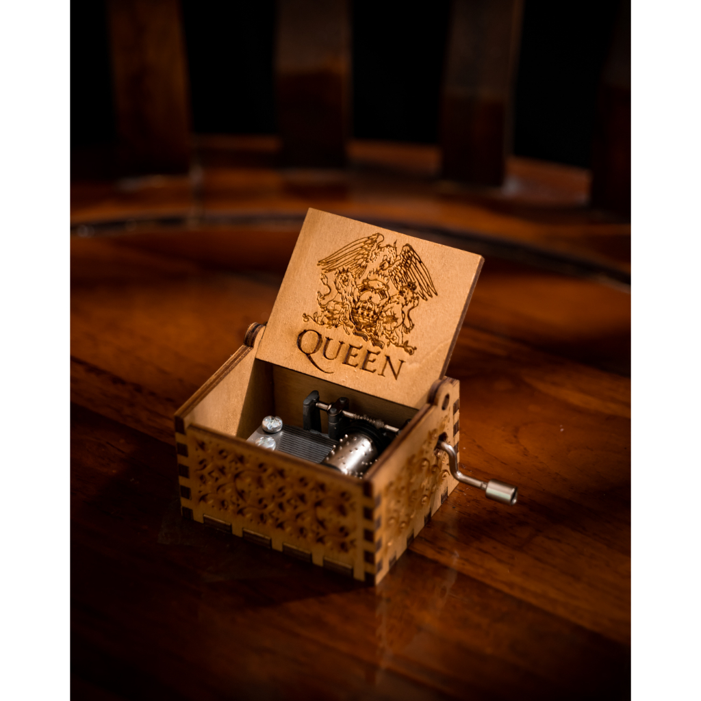 Jual Bohemian Rhapsody Music Box Mechanical - Kado untuk Penggemar ...