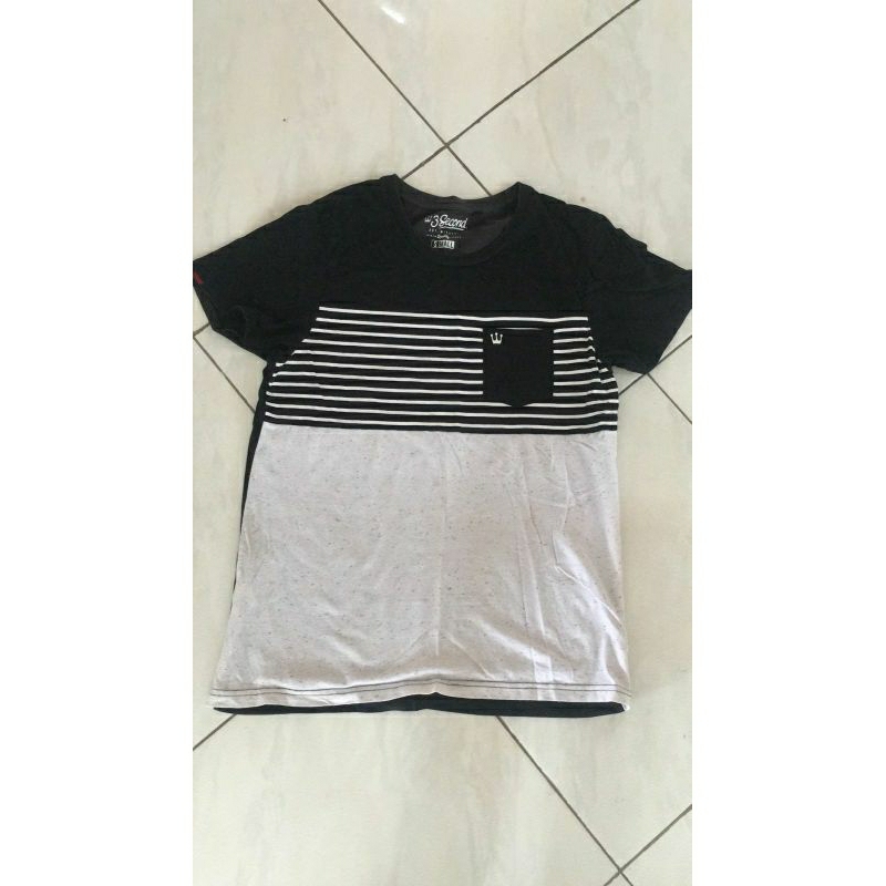Jual preloved three second tshirt original (MOHON BACA DESC) | Shopee ...