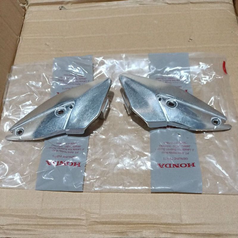Jual FOOTSTEP PIJAKAN KAKI BELAKANG SET PCX 150 PCX 160 | Shopee Indonesia