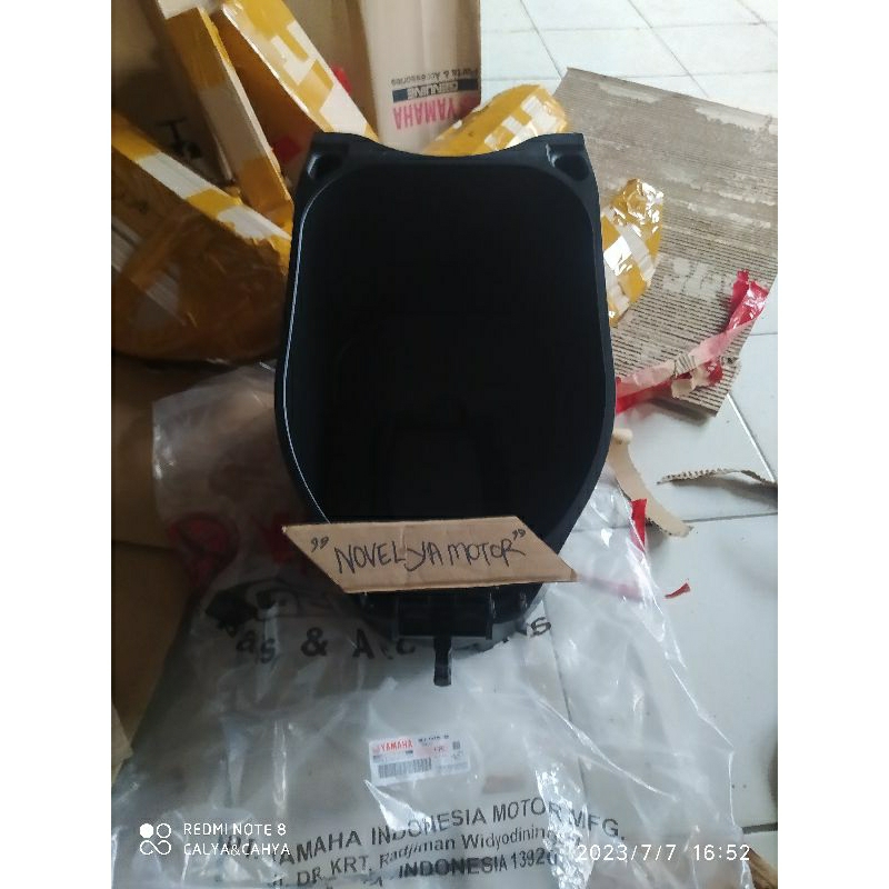 Jual BOX BOK BAGASI YAMAHA FAZZIO FAZIO 125 ORI YAMAHA BEJ-F473R-00 ...