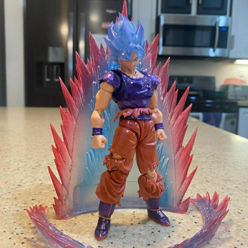 Jual Shfiguarts Son Goku Super Saiyan God Kaio Dragon Ball Event ...